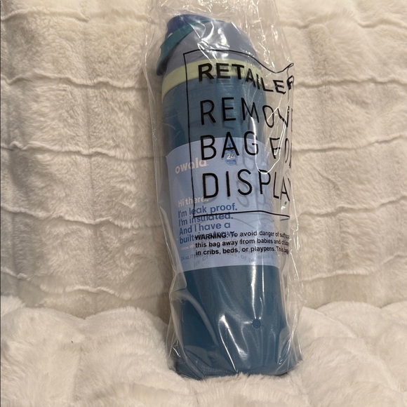 owala | Dining | Owala Free Sip Insulated Water Bottle With Builtin ...